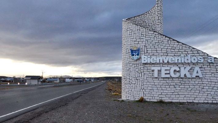 El viento dejó sin energía eléctrica a Tecka