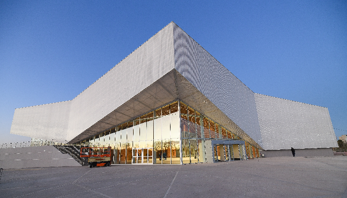 Neuquén inauguró un elegante Centro de Convenciones en su 118° Aniversario
